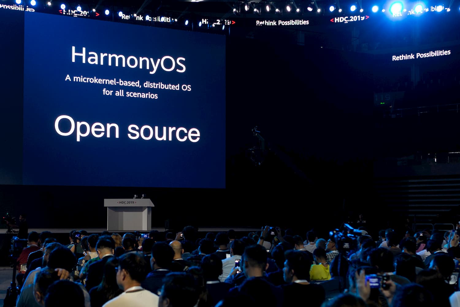 Huawei a anuntat oficial HarmonyOS si OpenHarmony